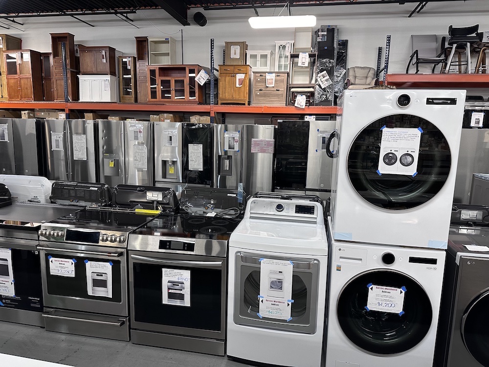 Garcias Warehouse 749 W Fullerton Ave Addison IL - Garcia's Warehouse Inc.